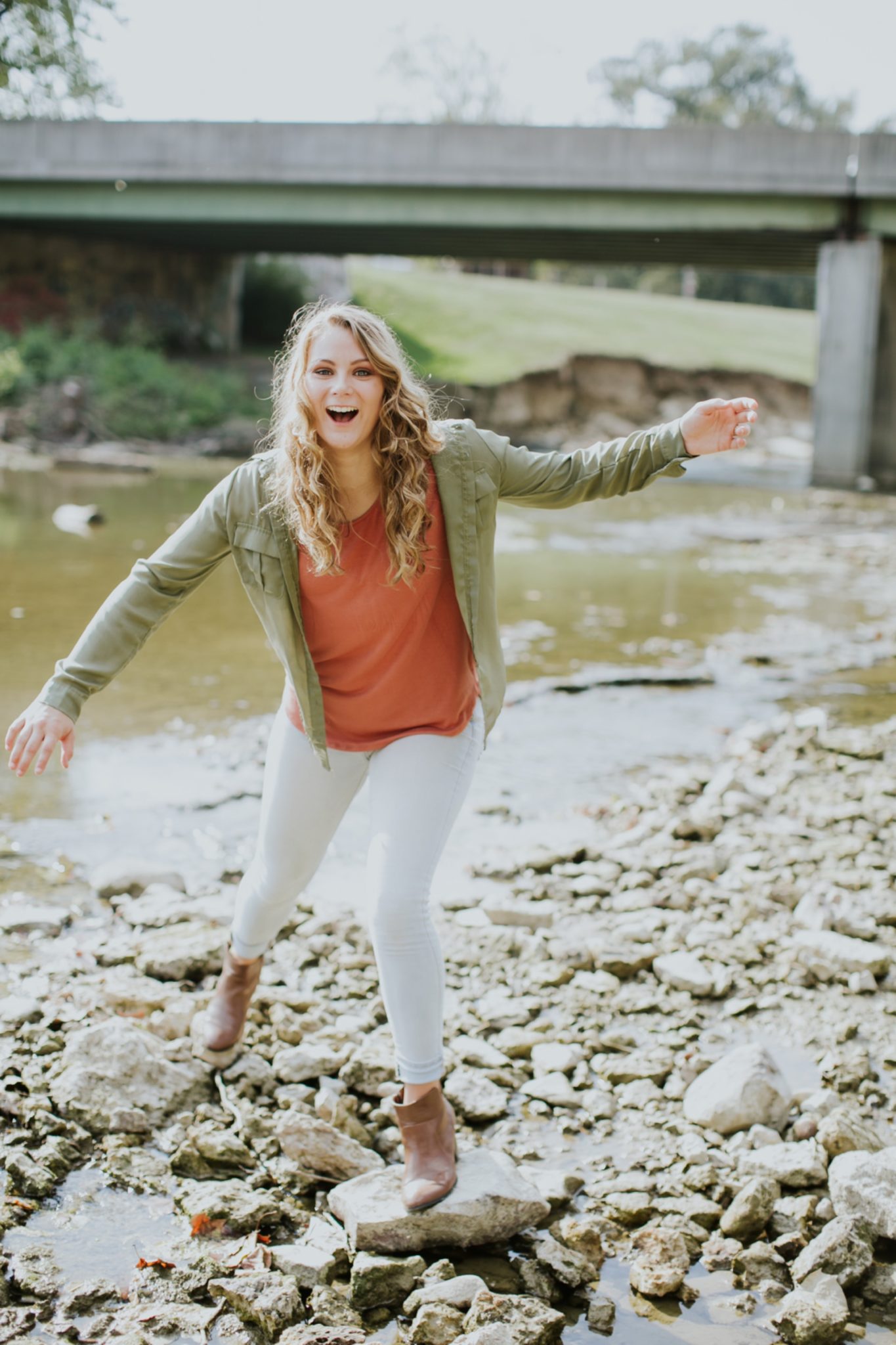 Muncie Indiana Senior Portraits with Jessie - Van Elk & Co