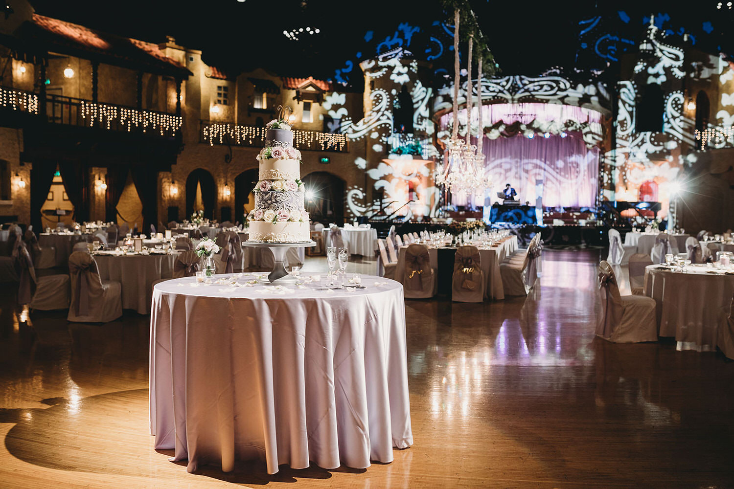 Indiana Roof Ballroom Wedding with Grace and Nathan - Jennifer Van Elk