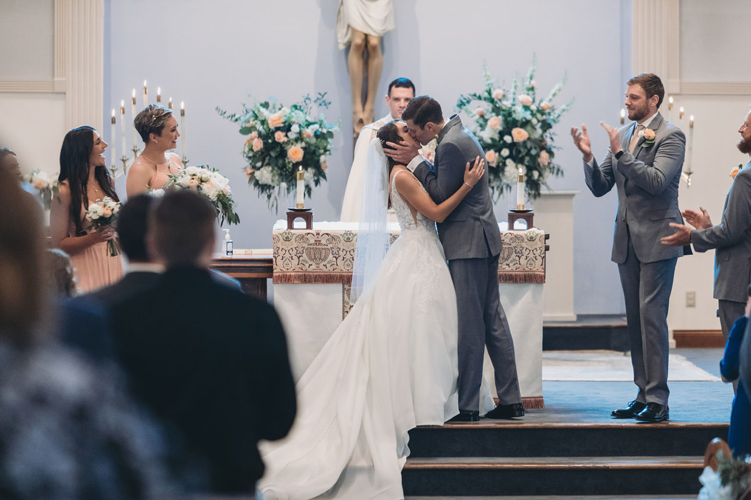 Holy Spirit Parish Wedding with Madelynn and Justin - Jennifer Van Elk